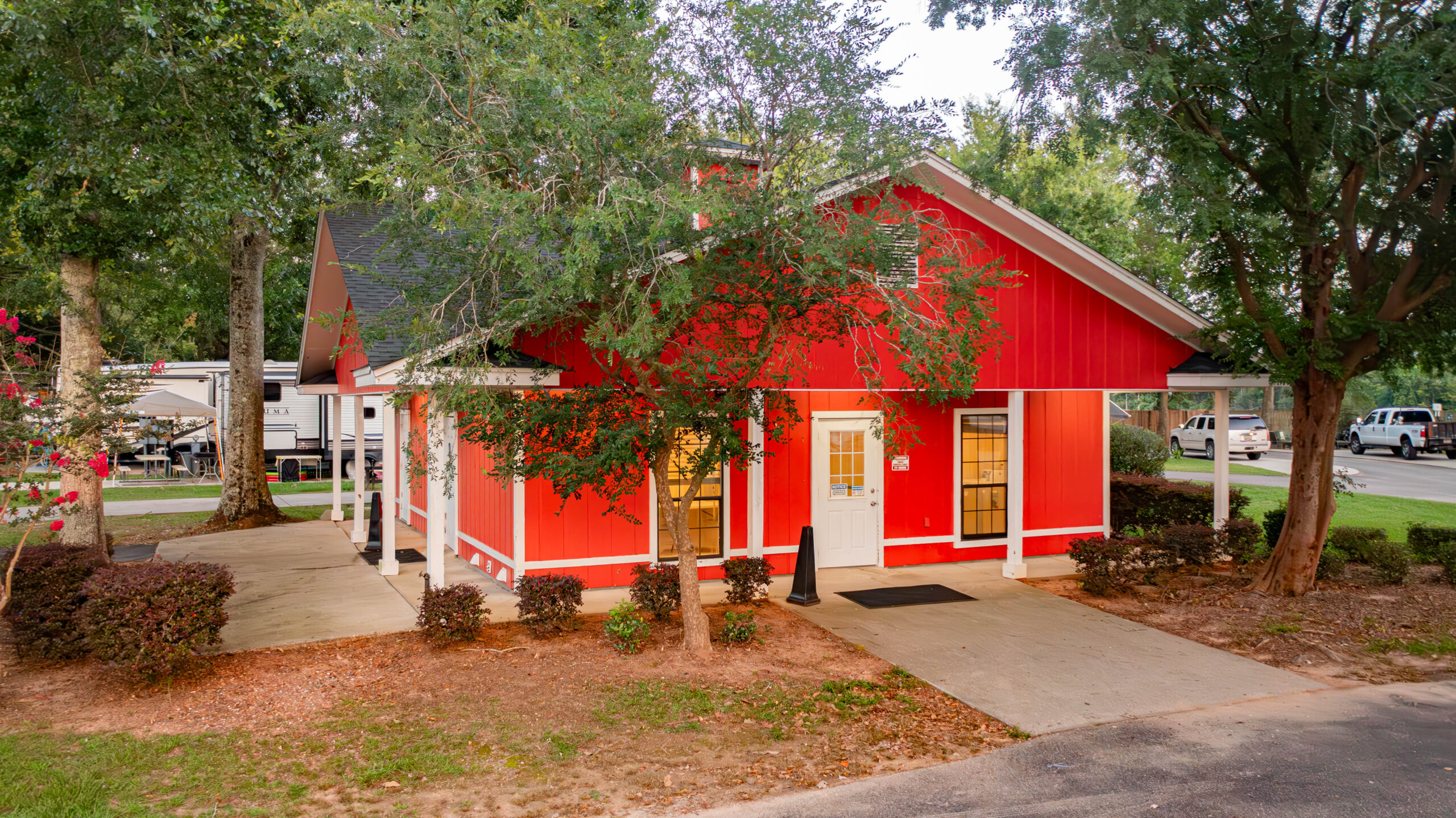 Tour Johnny's RV Park: Photos of Our RV Park Near Foley, Alabama